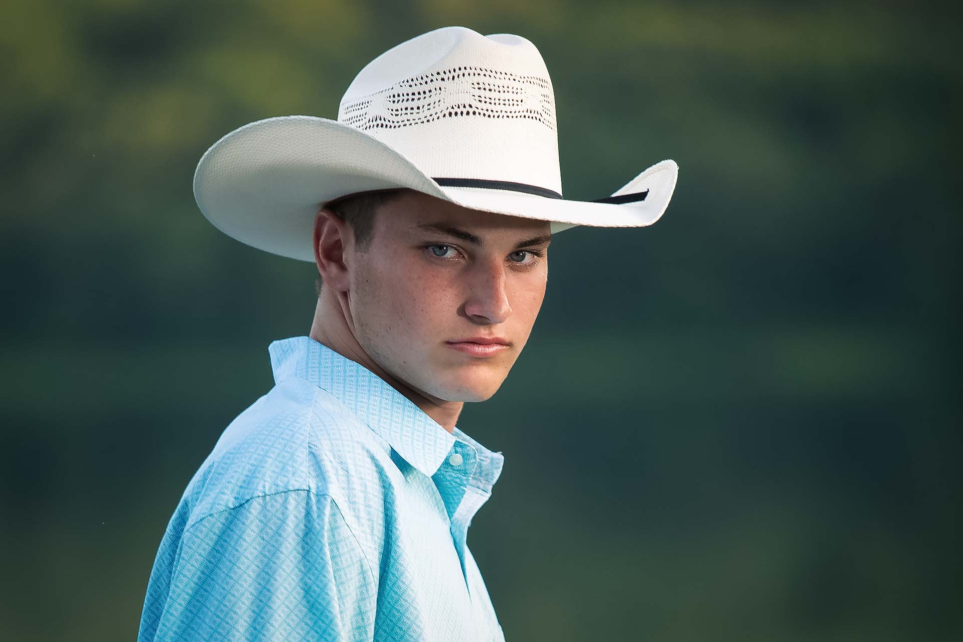 Senior Portraits - professional, different, unique | Shipman Photos